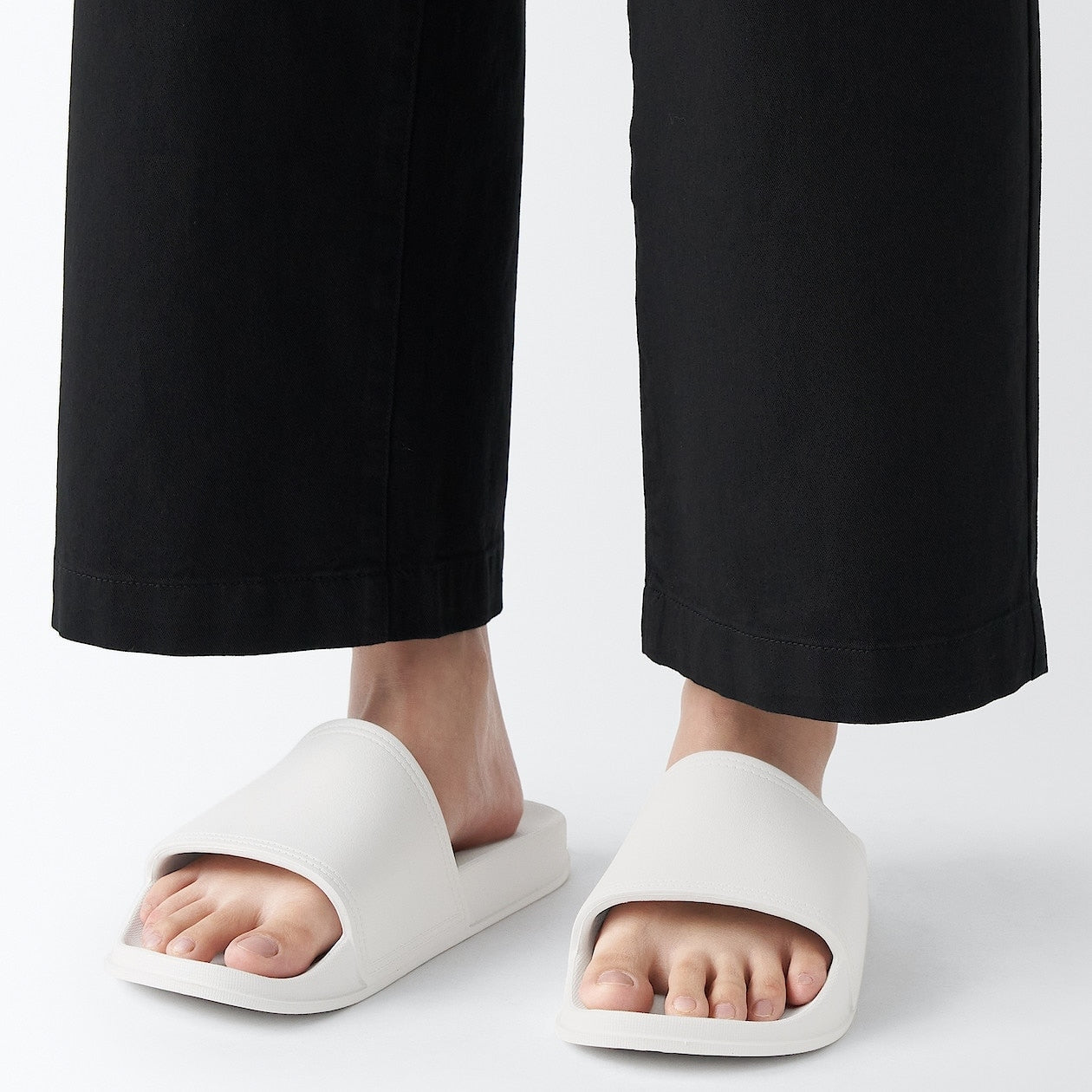 Unisex Arch Support Slides | Sandals & Thongs – MUJI Australia