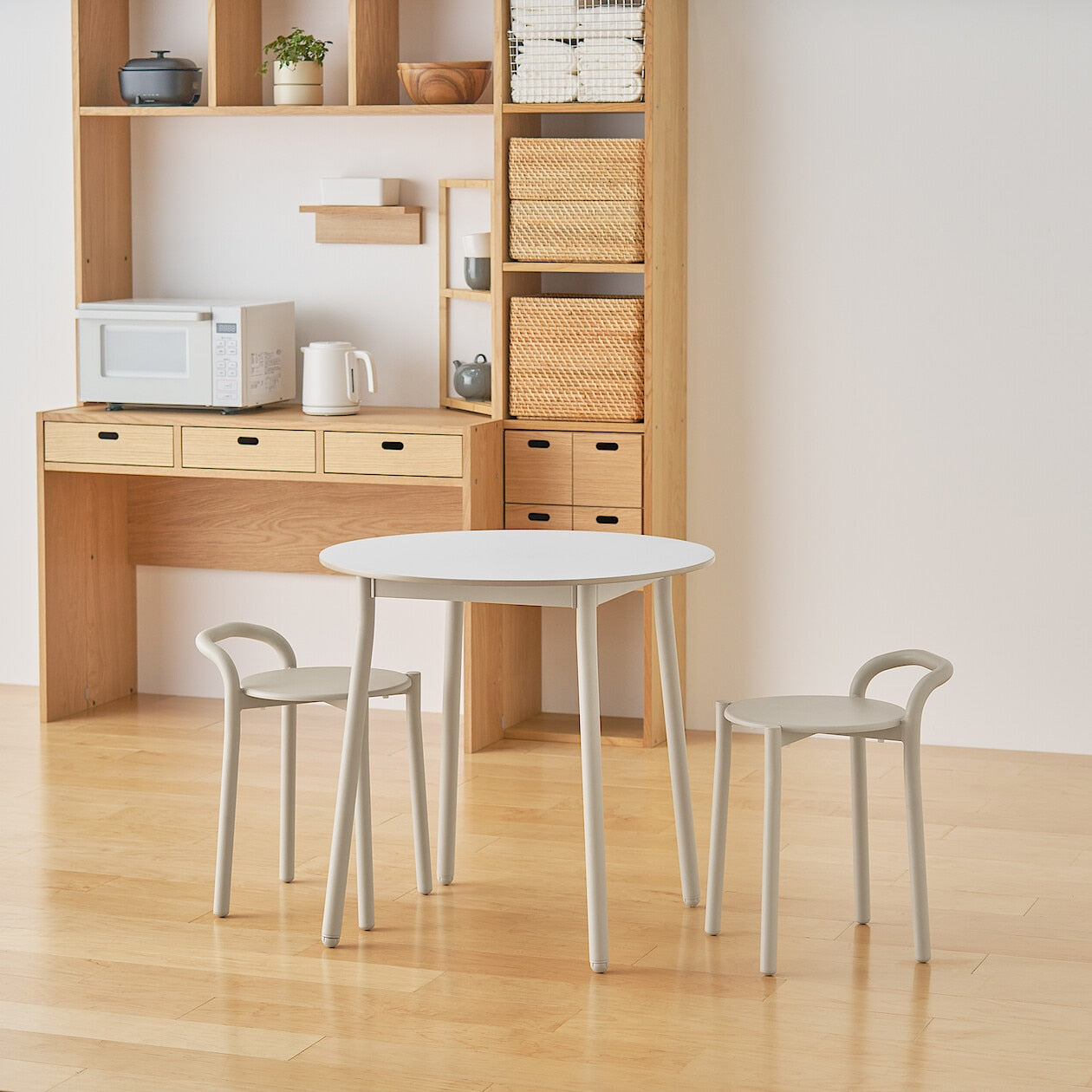 Buy MUJI Indoor/Outdoor Round Table with Aluminium Legs